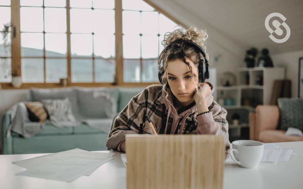 ¿Qué es el Aprendizaje Sincrónico? | Blog - ComparaSoftware